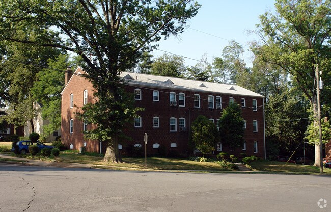 Westover - 5708 11th St N Arlington VA 22205 | Apartment Finder