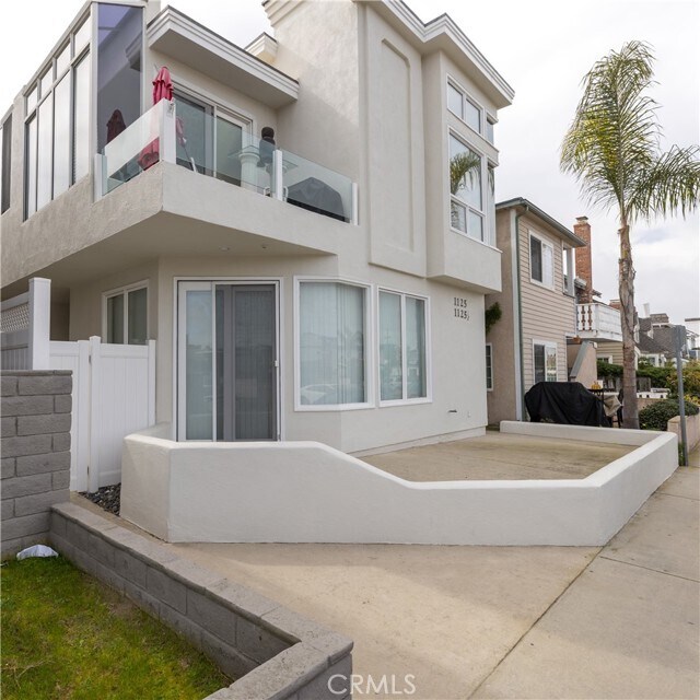 1125 W Balboa Blvd - 1125 W Balboa Blvd Newport Beach CA 92661 ...