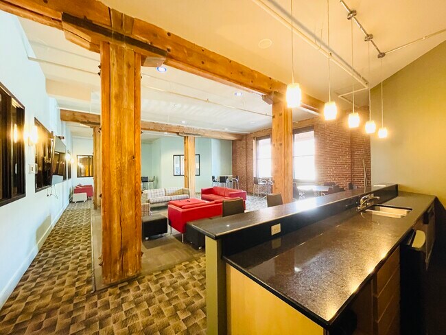 200 Main St - 200 Main St Kansas City MO 64105 | Apartment Finder