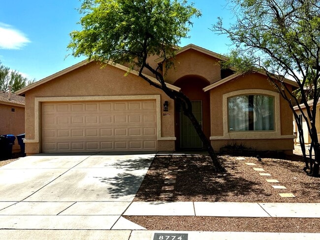 Beautiful 4 Bedroom Home in Rita Ranch - 8774 E Mountain Spring Dr ...