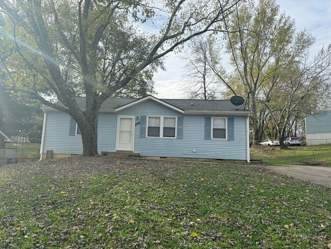 Cute 3 Bed/1 Bath off Cunningham Lane! New Carpet! - 244 Raintree Dr ...