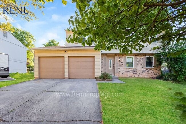Available Now! - 5414 Meckes Dr Indianapolis IN 46237 | Apartment Finder
