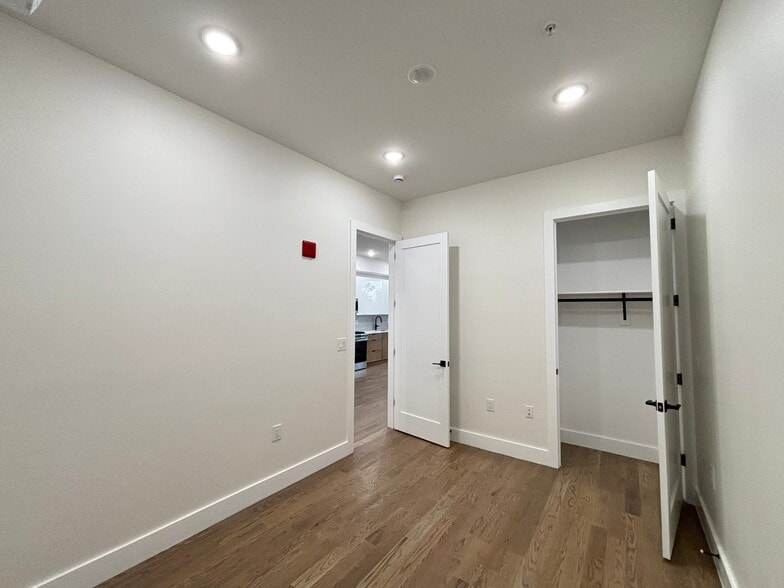 40 Lembeck Ave - 40 Lembeck Ave Jersey City NJ 07305 | Apartment Finder