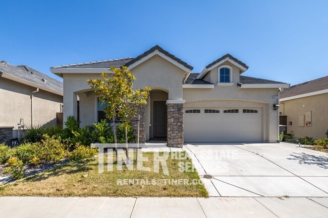 Gorgeous Roseville Home - Newer build - 6072 Shimmer Falls Dr Roseville ...
