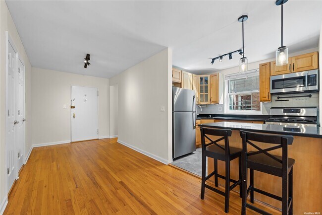 102-21 63rd Rd - 102-21 63rd Rd Queens NY 11375 | Apartment Finder