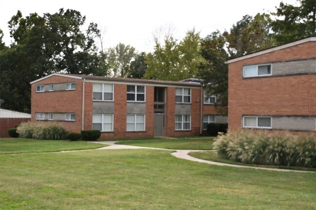 1808 Chambers Road - 1808C - 1808 Chambers Rd St. Louis MO 63136 ...