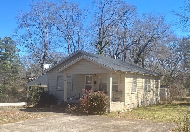 Adorable Commerce City home within walking... - 178 Williford St ...