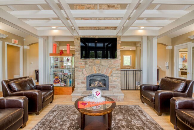 Maple Ridge Townhomes - 344 Red Maple Dr Blacksburg VA 24060 ...