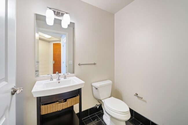 The Escala Condominiums - 1 bedroom - 1920 4th Ave Seattle WA 98101 ...