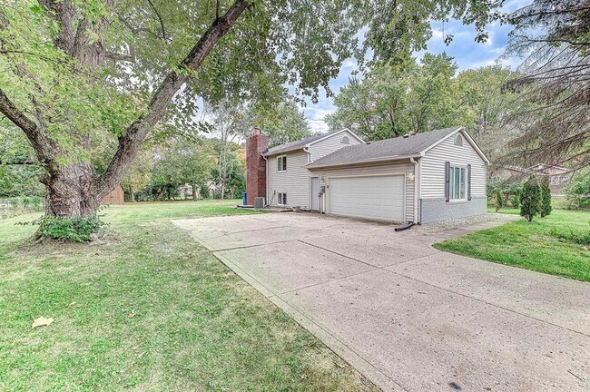 6351 Forest View Dr - 6351 Forest View Dr Indianapolis IN 46260 ...