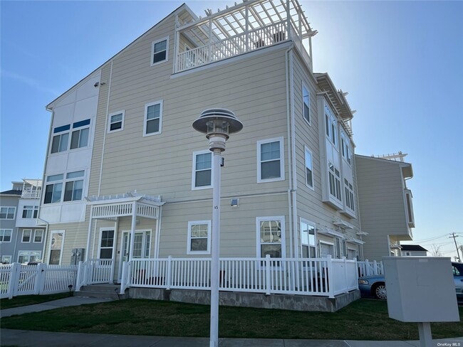 62-14B Ocean Ave S - 62-14B Ocean Ave S Queens NY 11692 | Apartment Finder
