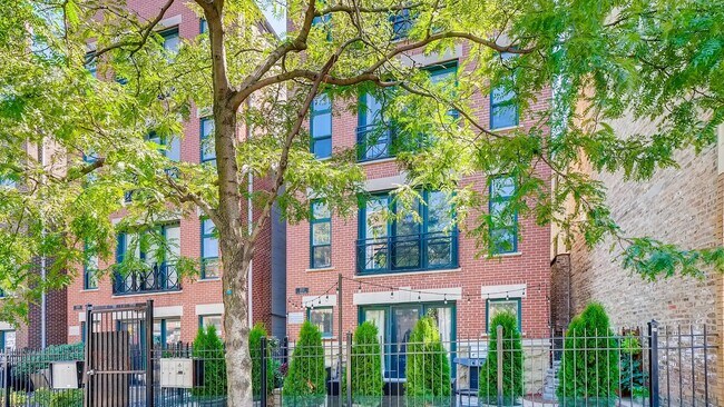 2313 W Chicago Ave - 2313 W Chicago Ave Chicago IL 60622 | Apartment Finder