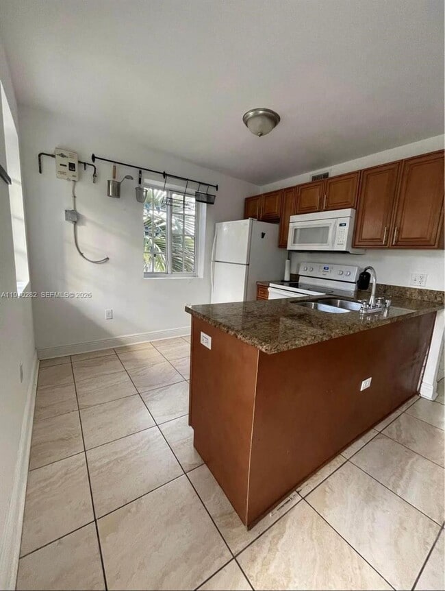 210 NW 16th St - 210 NW 16th St Miami FL 33136 | Apartment Finder