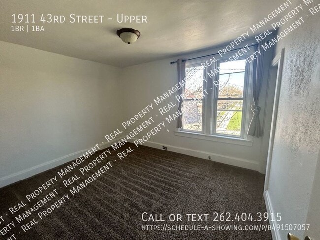 Upper 1 Bedroom w/ Den, Heat Included! - 1911 43rd St Kenosha WI 53140 ...