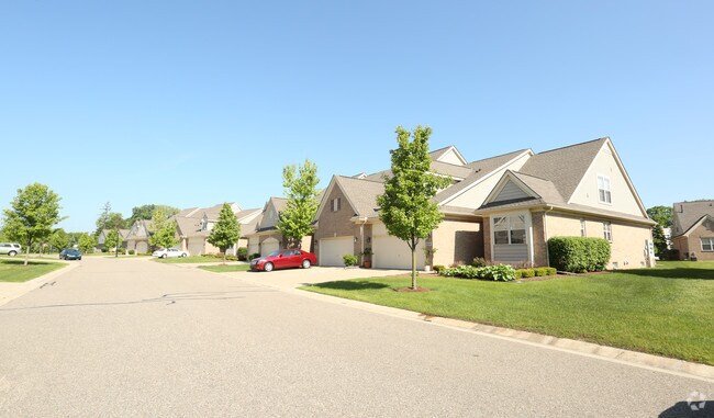Brookside Condos - Livonia, MI | Apartment Finder