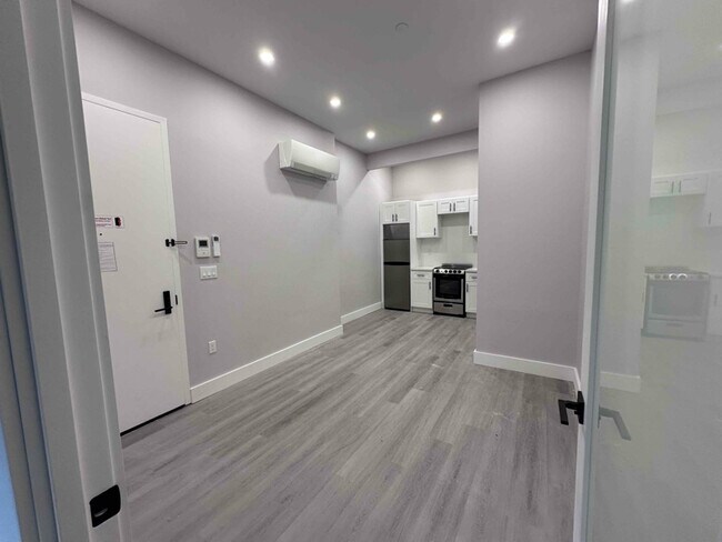 2798 Webb Ave - 2798 Webb Ave The Bronx NY 10468 | Apartment Finder