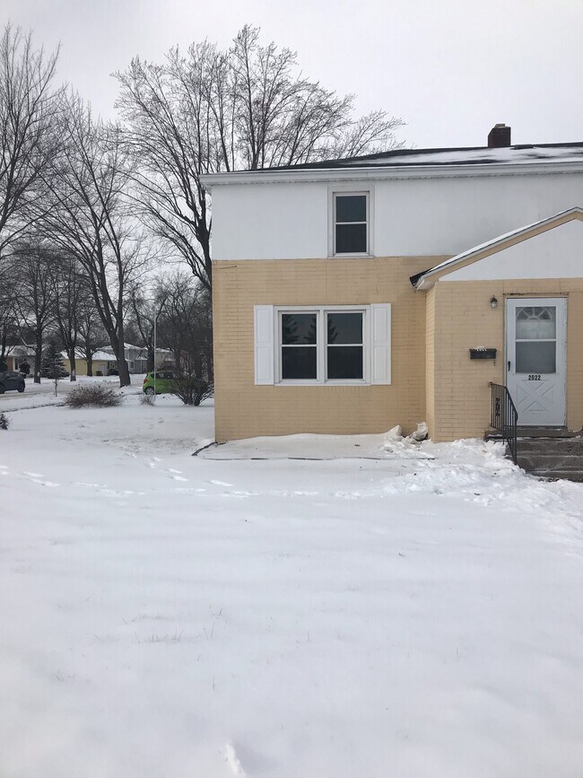 Keith St. - 2020 Keith St Eau Claire WI 54701 | Apartment Finder