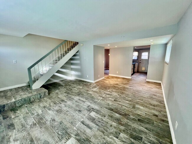 Unfurnished 2 Bedroom Home With Pool Access - 1010 Bailard Ave ...