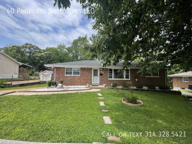 Delightful 4-Bedroom Saint Ann Home - Spac... - 3441 Sims Ave Saint Ann ...