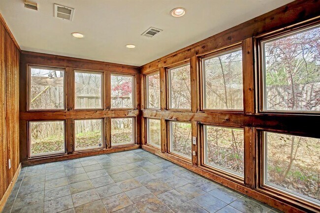 4218 Glebe Rd - 4218 Glebe Rd Houston TX 77018 | Apartment Finder