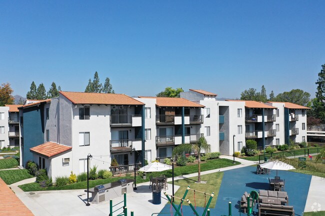 Waterstone Apartments - 9901 Lurline Ave Chatsworth CA 91311 ...