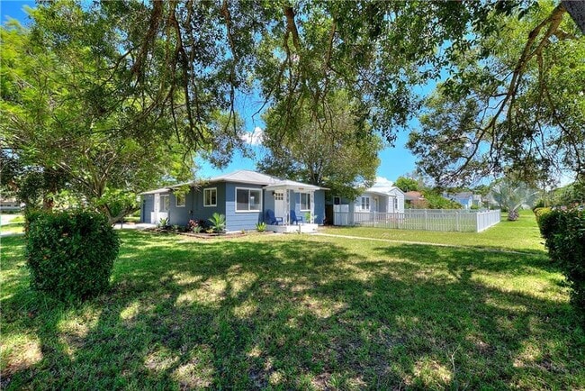3763 Dartmouth Ave N - 3763 Dartmouth Ave N Saint Petersburg FL 33713 ...