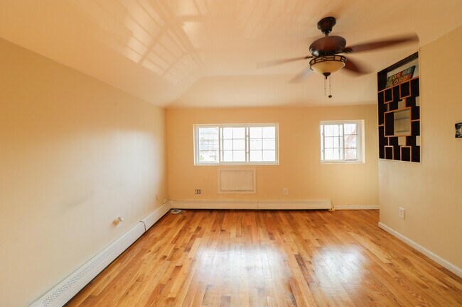 126 Pugsley Ave - 126 Pugsley Ave Bronx NY 10473 | Apartment Finder