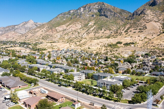 Belmont Condominiums -BYU Student Housing - 454 N Seven Peaks Blvd ...