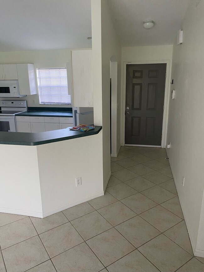 592 Thomas Sherwin Ave S - 592 Thomas Sherwin Ave S Lehigh Acres FL ...