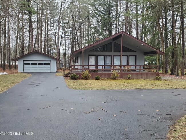 367 Northern Pines Rd - 367 Northern Pines Rd Gansevoort NY 12831 ...