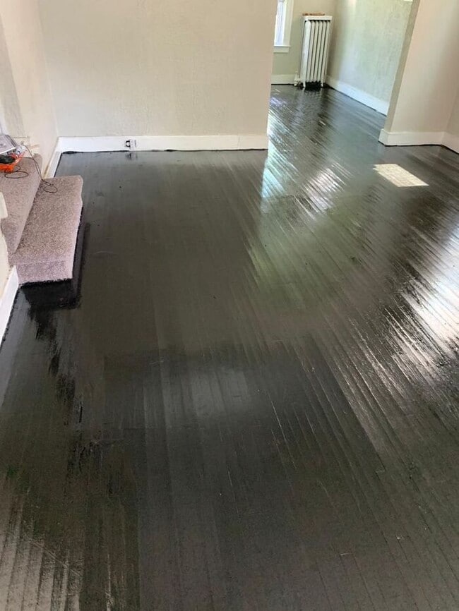 Large 4 bedroom Colonial- Section 8 Accepted- NO DEPOSIT SPECIAL - 3031 ...