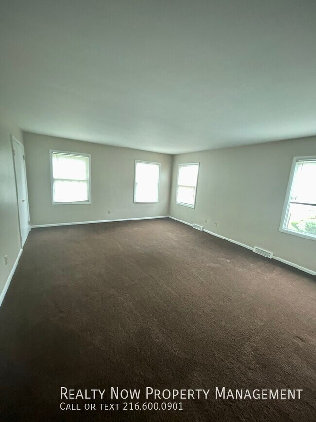 13844 Cedar Rd - 13844 Cedar Rd South Euclid OH 44118 | Apartment Finder