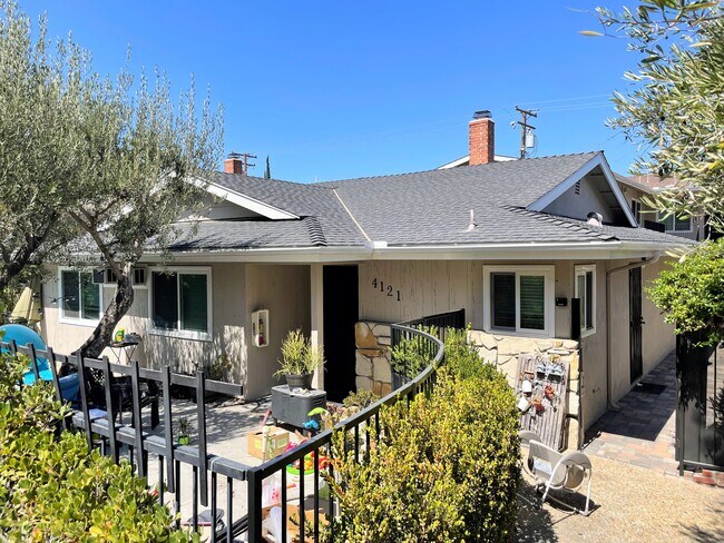 4121 E Mendez St - 4121 E Mendez St Long Beach CA 90815 | Apartment Finder