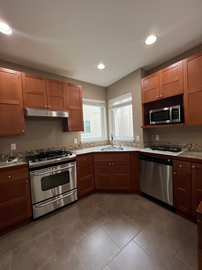 7051 Delridge Way SW - 7051 Delridge Way SW Seattle WA 98106 ...