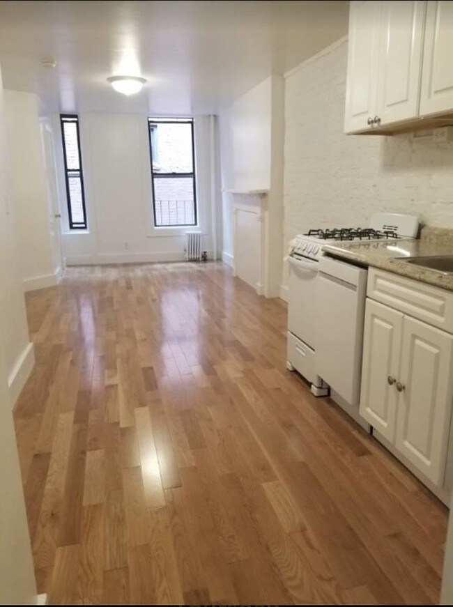 456 West 45th Street - 456 W 45th St New York NY 10036 | Apartment Finder
