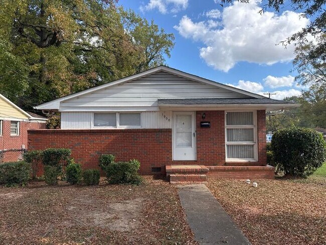Nice Brick Ranch in Biddle Heights - 1900 Jennings St Charlotte NC ...