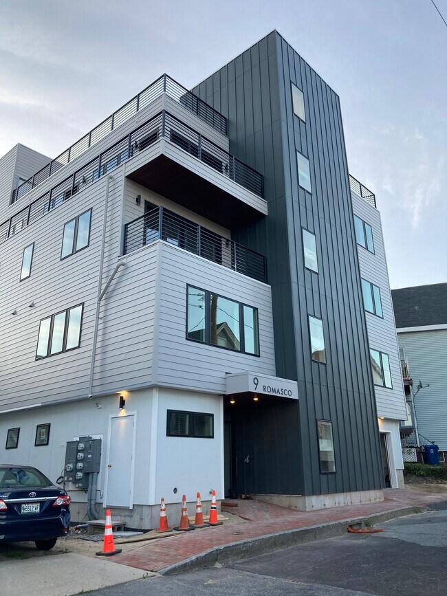 9 Romasco Ln - 9 Romasco Ln Portland ME 04101 | Apartment Finder