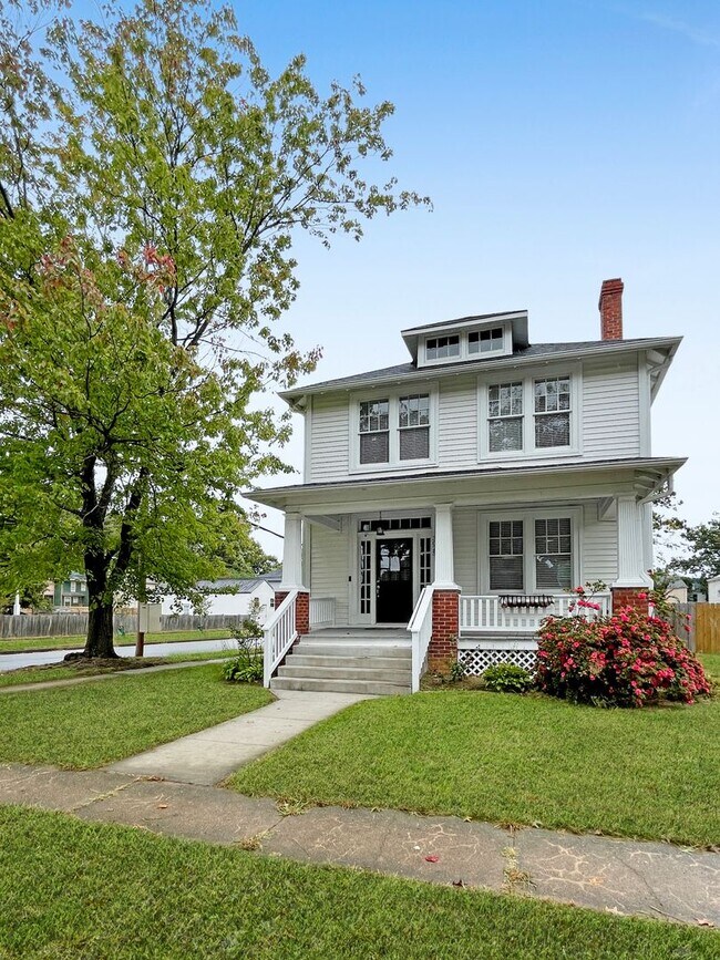 Updated Historic Northside Four-Square Ava... - 3025 Garland Ave ...