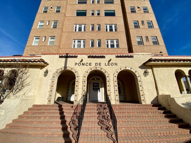 One Bedroom - All Utilities Included - Pon... - 4555 Main St Kansas ...