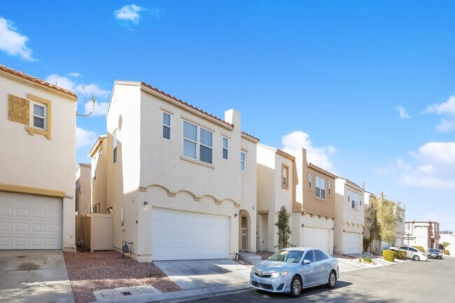 5371 Flowing Spring Street - 5371 Flowing Spring St Las Vegas NV 89122 ...