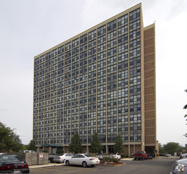 Jackson Park Terrace - 6040 S Harper Ave Chicago IL 60637 | Apartment ...