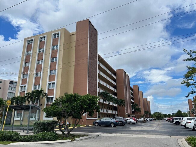 501 NE 14th Ave - 501 NE 14th Ave Hallandale Beach FL 33009 | Apartment ...