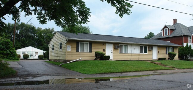 1403 Spring Ave NE - 1403 Spring Ave NE Canton OH 44714 | Apartment Finder
