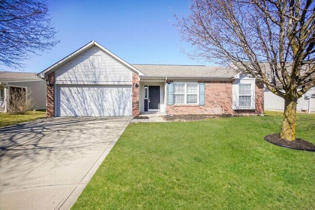 Fully Fenced Home Southside - 7356 Pipestone Dr Indianapolis IN 46217 ...
