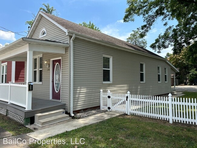 1 br, 1 bath House - 206 East State St 206... - 206 E State St ...
