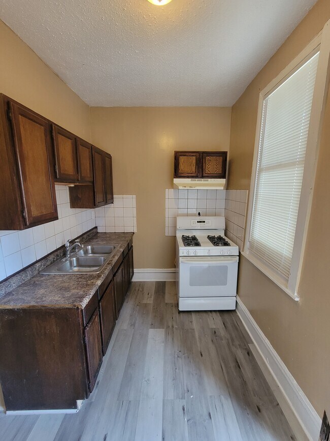 739 E 90th St - 739 E 90th St Chicago IL 60619 | Apartment Finder