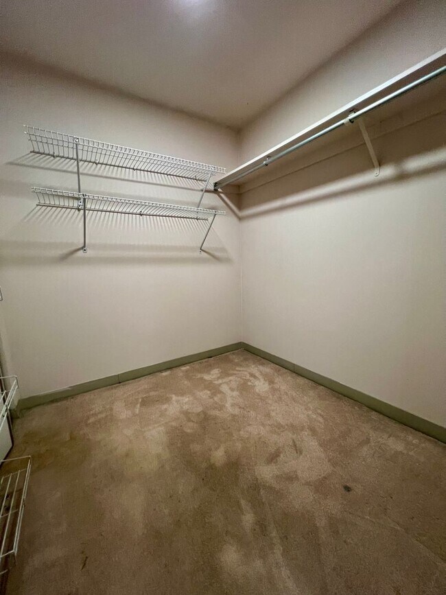 Gorgeous 2-Bedroom Condo at Crum Creek Val... - 800 Avondale Rd ...