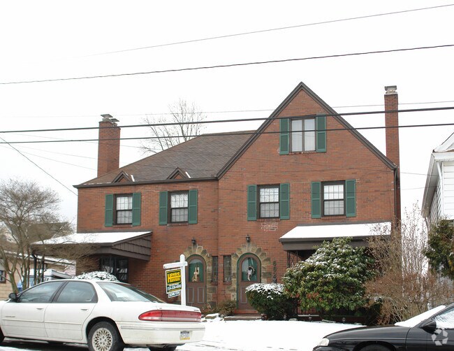 662-668 Catalpa St - 662-668 Catalpa St New Kensington PA 15068 ...