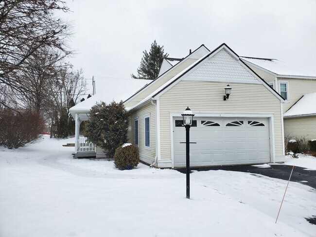 1 Kensington Plz - 1 Kensington Plz Albany NY 12209 | Apartment Finder