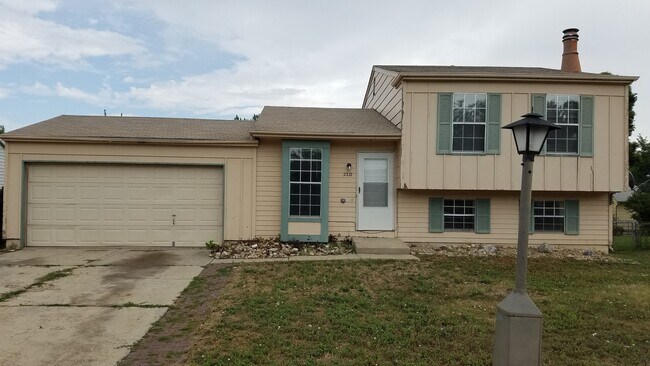 NO LONGER ACCEPTING APPLICATIONS! - 2332 Bowen St Longmont CO 80501 ... NO LONGER ACCEPTING APPLICATIONS! - 2332 Bowen St Longmont CO 80501 ...